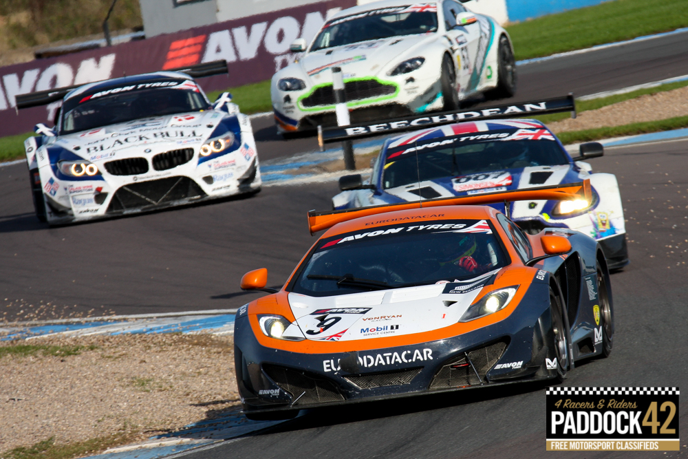 21 Duncan Tappy leads the midfield - Paddock 42
