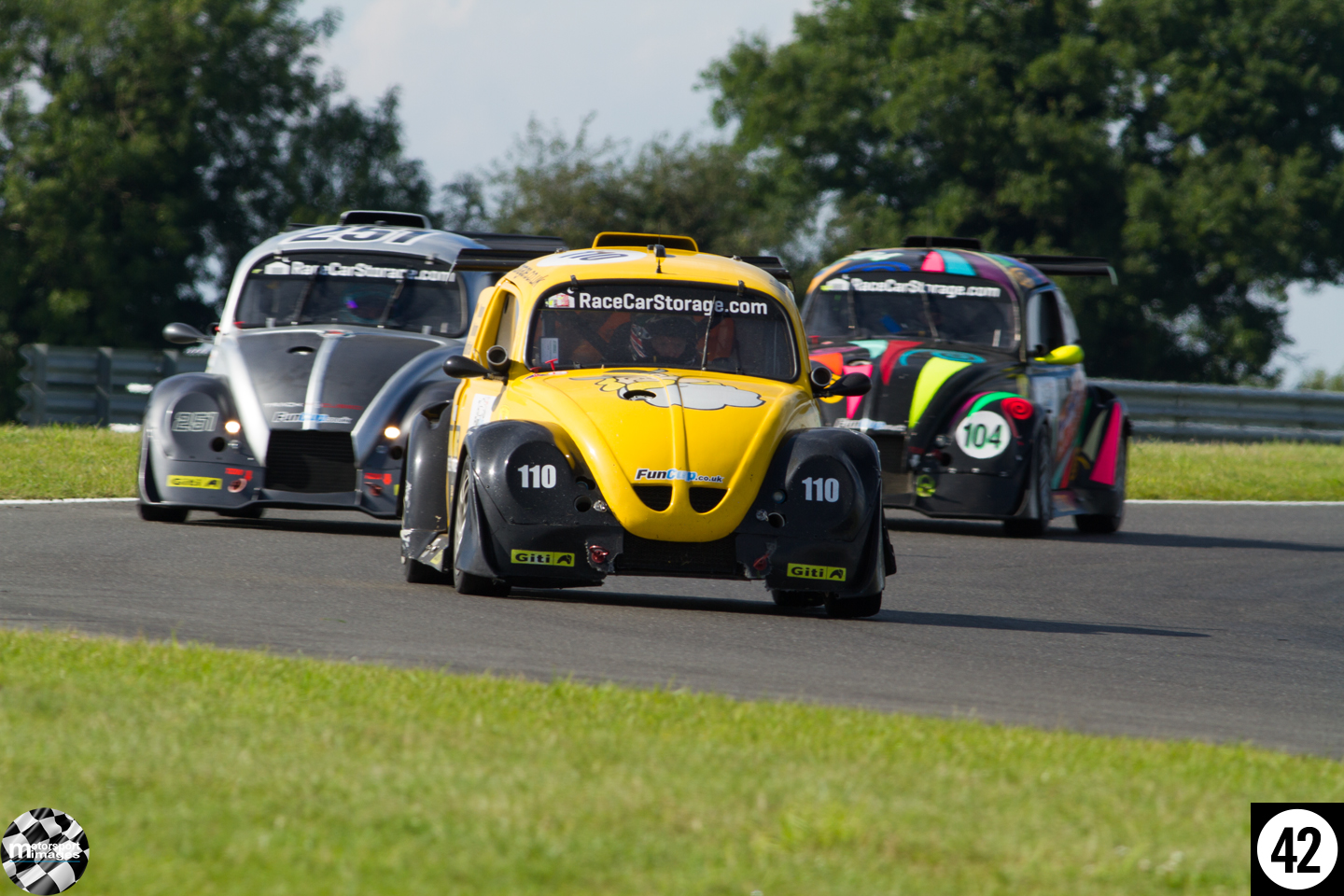 BRSCC Race Day & Fun Cup Championship - Paddock 42