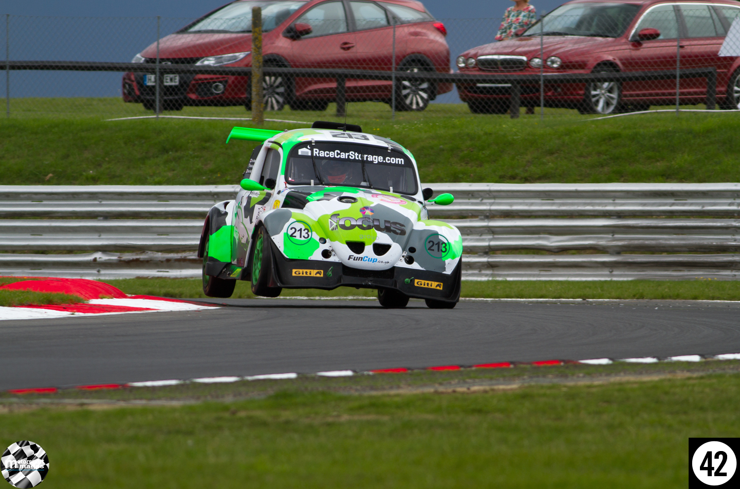 BRSCC Race Day & Fun Cup Championship - Paddock 42