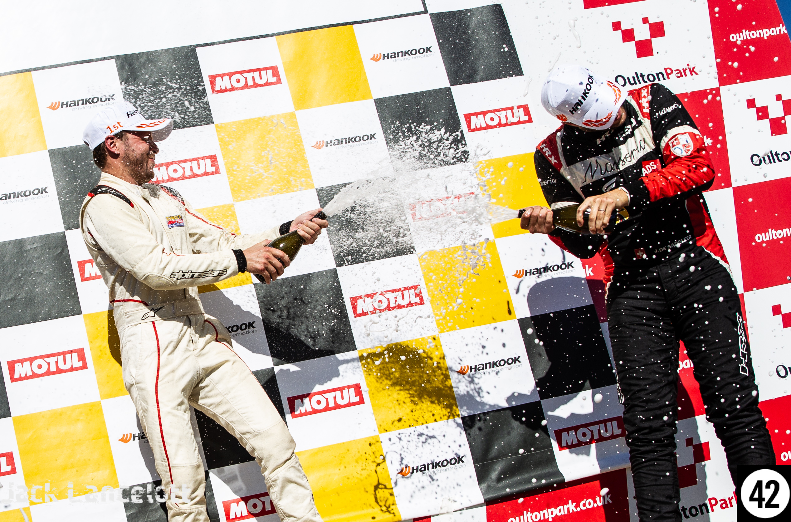 The MSVR Club Car Championship Enjoys Glorious Sunshine At Oulton - Paddock 42