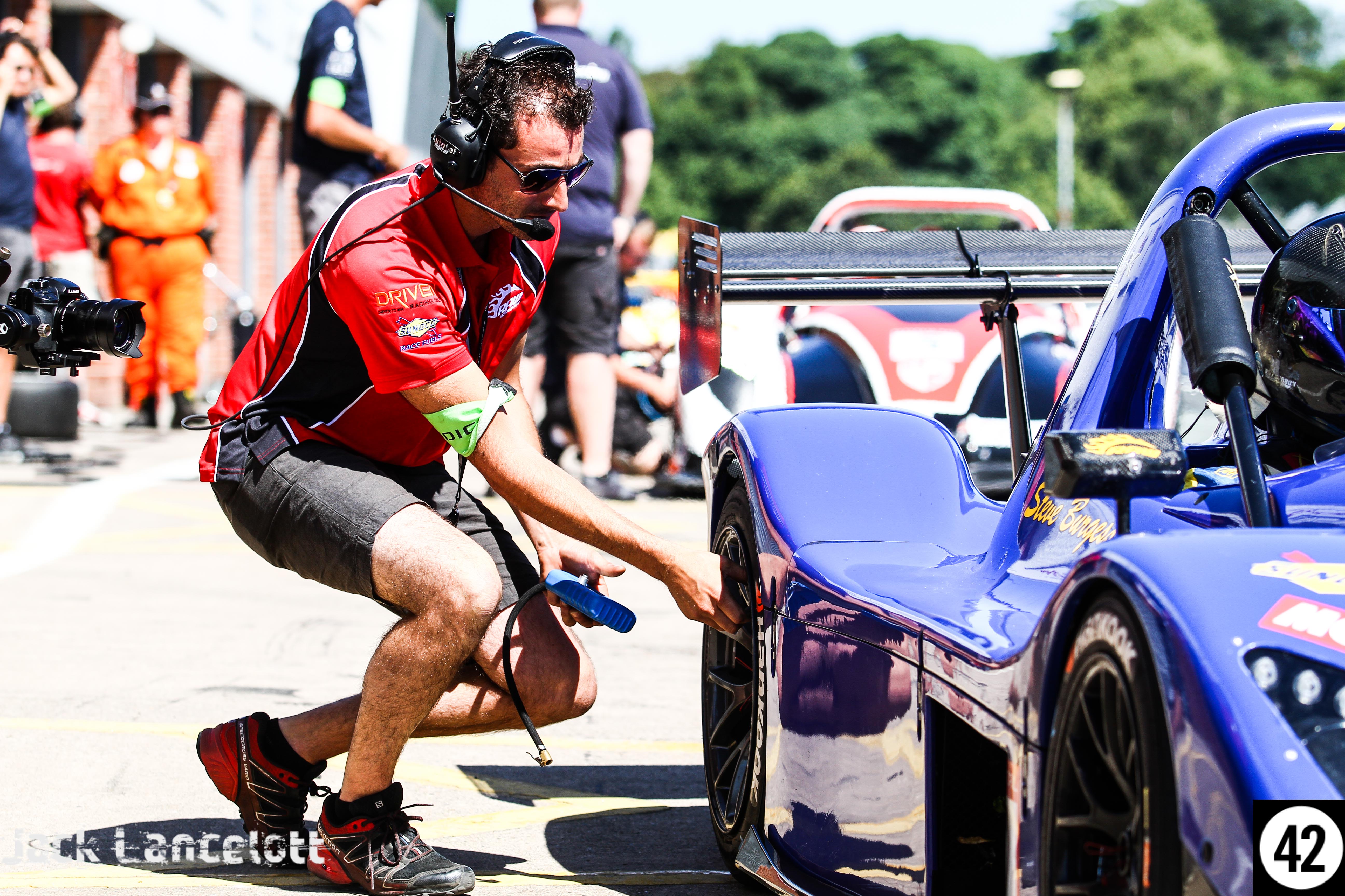 The MSVR Club Car Championship Enjoys Glorious Sunshine At Oulton - Paddock 42